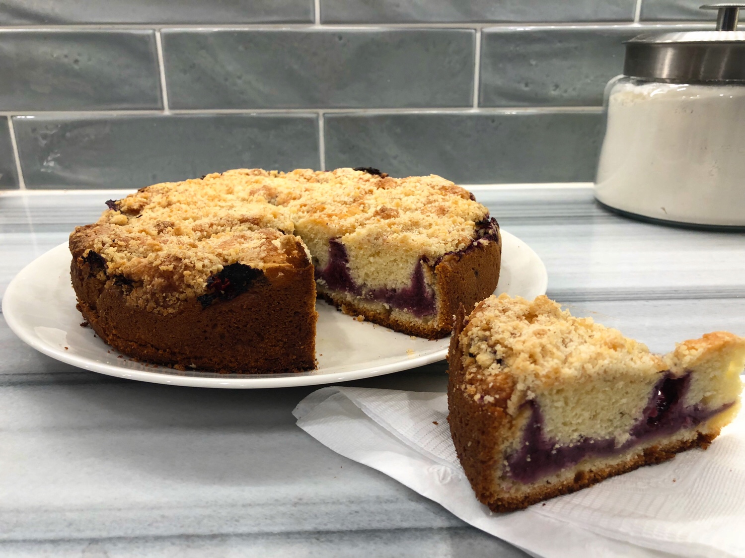 Berry Sour Cream Streusel Cake – Commandatore Of The Kitchen